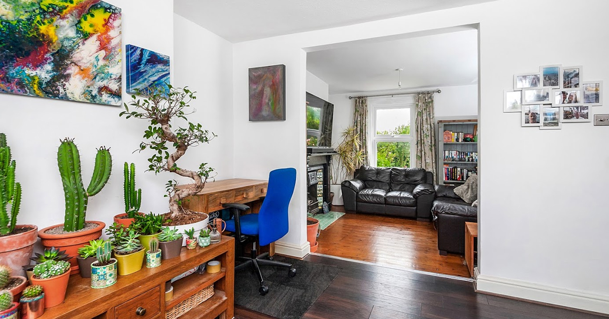 Tips To Enhance Your Indoor Photography Skills | PhotozWorld